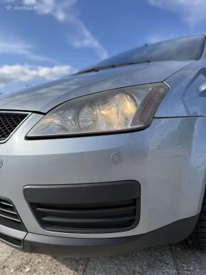 Grey Ford C-Max 2004 in Panevezys, with an engine capacity of 2.00 L and mileage of 365 thousand km for 950 €, photo 8 on AUTOMOTO.COM.LV