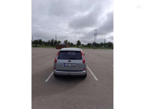 Grey Ford C-Max 2004 in Siauliai, with an engine capacity of 1.80 L and mileage of 177 thousand km for 1300 €, photo 2 on AUTOMOTO.COM.LV