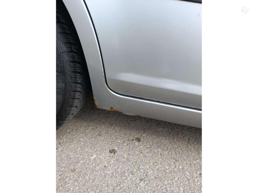 Pelēks Ford C-Max 2004 Šauļi, ar dzinēja tilpumu 1.80 L un nobraukumu 177 tūkst. km par 1300 €, foto 6 vietnē AUTOMOTO.COM.LV