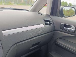 Pelēks Ford C-Max 2004 Šauļi, ar dzinēja tilpumu 1.80 L un nobraukumu 177 tūkst. km par 1300 €, foto 16 vietnē AUTOMOTO.COM.LV