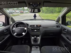 Grey Ford C-Max 2005 in Riga, with an engine capacity of 1.60 L and mileage of 0 thousand km for 1150 €, photo 8 on AUTOMOTO.COM.LV