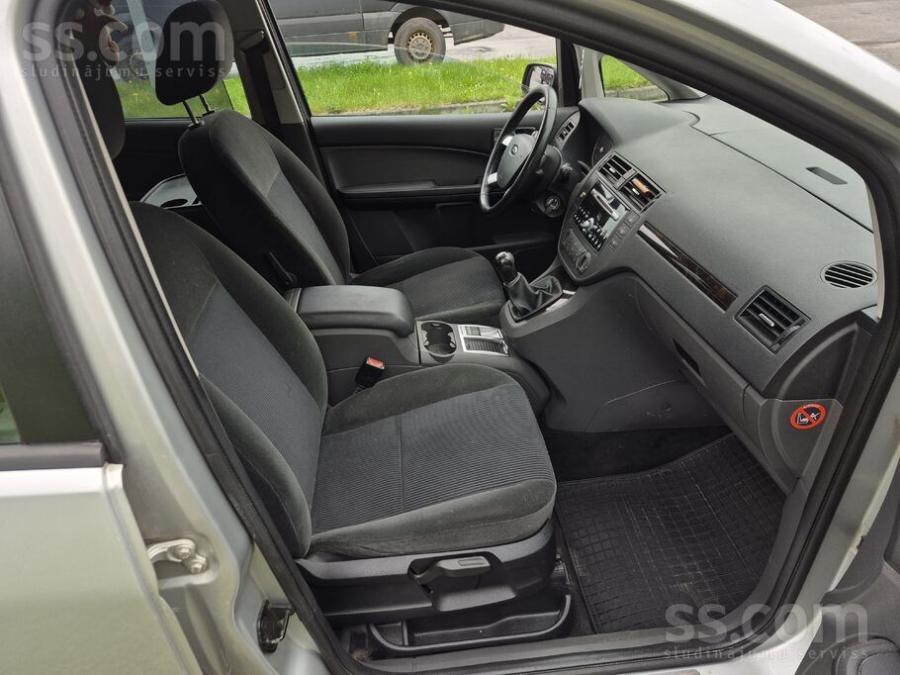 Grey Ford C-Max 2005 in Riga, with an engine capacity of 1.60 L and mileage of 0 thousand km for 1150 €, photo 9 on AUTOMOTO.COM.LV