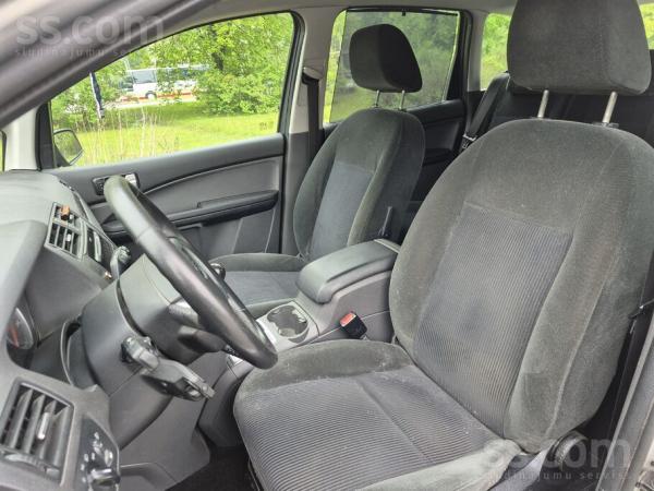Pelēks Ford C-Max 2005 Rīga, ar dzinēja tilpumu 1.60 L un nobraukumu 0 tūkst. km par 1150 €, foto 9 vietnē AUTOMOTO.COM.LV