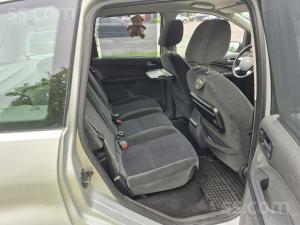Grey Ford C-Max 2005 in Riga, with an engine capacity of 1.60 L and mileage of 0 thousand km for 1150 €, photo 11 on AUTOMOTO.COM.LV