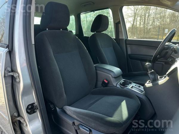 Grey Ford C-Max 2006 in Jelgava, with an engine capacity of 1.80 L and mileage of 0 thousand km for 1390 €, photo 9 on AUTOMOTO.COM.LV