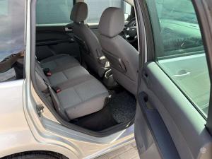Grey Ford C-Max 2006 in Vilnius, with an engine capacity of 1.60 L and mileage of 264 thousand km for 1350 €, photo 13 on AUTOMOTO.COM.LV