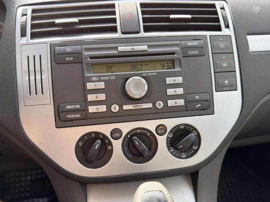 Grey Ford C-Max 2006 in Vilnius, with an engine capacity of 1.60 L and mileage of 264 thousand km for 1350 €, photo 24 on AUTOMOTO.COM.LV