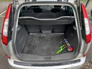 Pelēks Ford C-Max 2006 Rīga, ar dzinēja tilpumu 1.60 L un nobraukumu 322 tūkst. km par 780 €, foto 6 vietnē AUTOMOTO.COM.LV