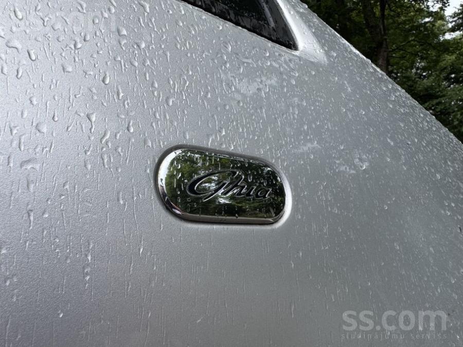 Pelēks Ford C-Max 2006 Rīga, ar dzinēja tilpumu 1.60 L un nobraukumu 322 tūkst. km par 780 €, foto 12 vietnē AUTOMOTO.COM.LV