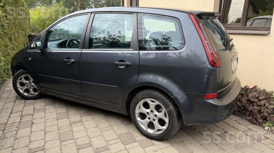 Grey Ford C-Max 2007 in Riga, with an engine capacity of 1.80 L and mileage of 253 thousand km for 950 €, photo 7 on AUTOMOTO.COM.LV