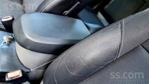Grey Ford C-Max 2007 in Cesis, with an engine capacity of 1.80 L and mileage of 322 thousand km for 1850 €, photo 13 on AUTOMOTO.COM.LV