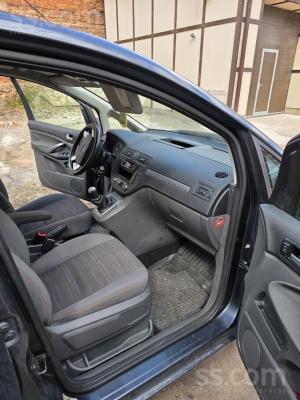 Pelēks Ford C-Max 2007 Daugavpils, ar dzinēja tilpumu 1.60 L un nobraukumu 250 tūkst. km par 1200 €, foto 7 vietnē AUTOMOTO.COM.LV
