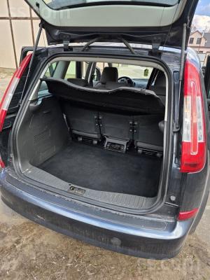 Pelēks Ford C-Max 2007 Daugavpils, ar dzinēja tilpumu 1.60 L un nobraukumu 250 tūkst. km par 1200 €, foto 9 vietnē AUTOMOTO.COM.LV