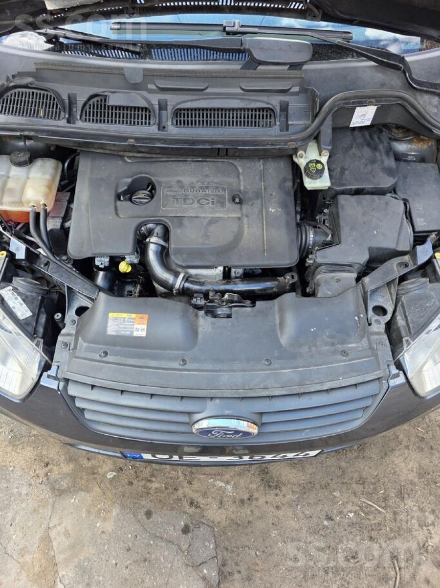 Pelēks Ford C-Max 2007 Daugavpils, ar dzinēja tilpumu 1.60 L un nobraukumu 250 tūkst. km par 1200 €, foto 13 vietnē AUTOMOTO.COM.LV