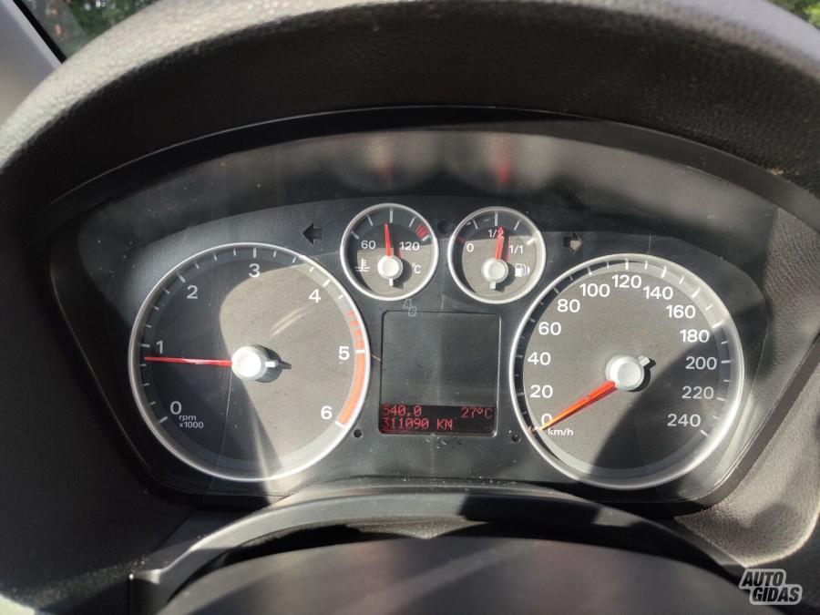 Pelēks Ford C-Max 2007 Jurbarkas, ar dzinēja tilpumu 1.80 L un nobraukumu 311 tūkst. km par 2199 €, foto 12 vietnē AUTOMOTO.COM.LV