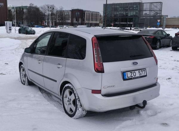 Grey Ford C-Max 2008 in Kaunas, with an engine capacity of 1.56 L and mileage of 400 thousand km for 1150 €, photo 9 on AUTOMOTO.COM.LV