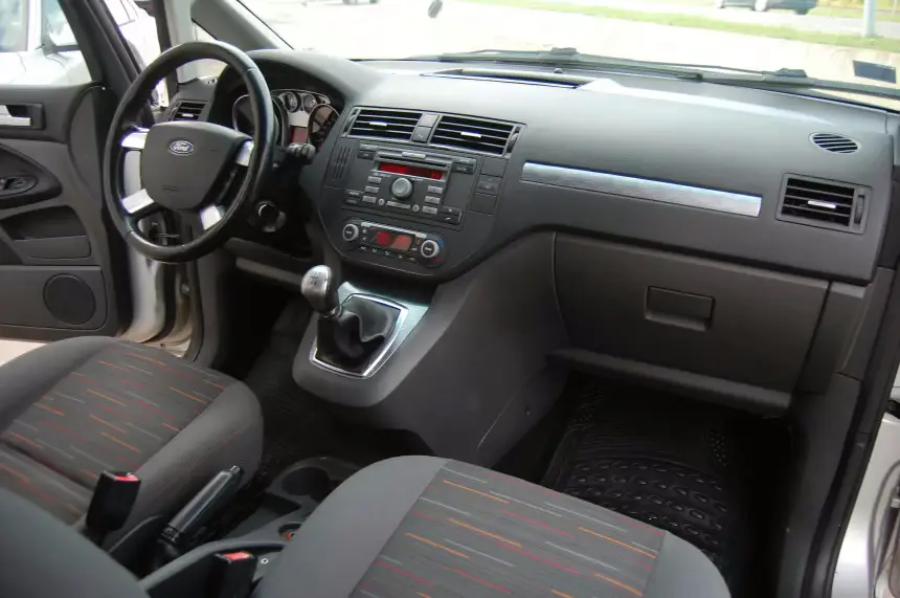 Pelēks Ford C-Max 2008 Jēkabpils, ar dzinēja tilpumu 1.80 L un nobraukumu 295 tūkst. km par 2200 €, foto 12 vietnē AUTOMOTO.COM.LV