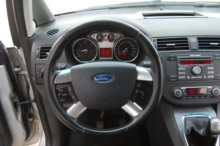 Pelēks Ford C-Max 2008 Jēkabpils, ar dzinēja tilpumu 1.80 L un nobraukumu 295 tūkst. km par 2200 €, foto 16 vietnē AUTOMOTO.COM.LV