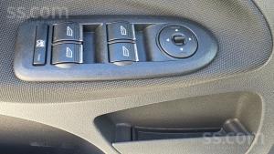 Grey Ford C-Max 2008 in Limbazi, with an engine capacity of 1.80 L and mileage of 208 thousand km for 3950 €, photo 13 on AUTOMOTO.COM.LV