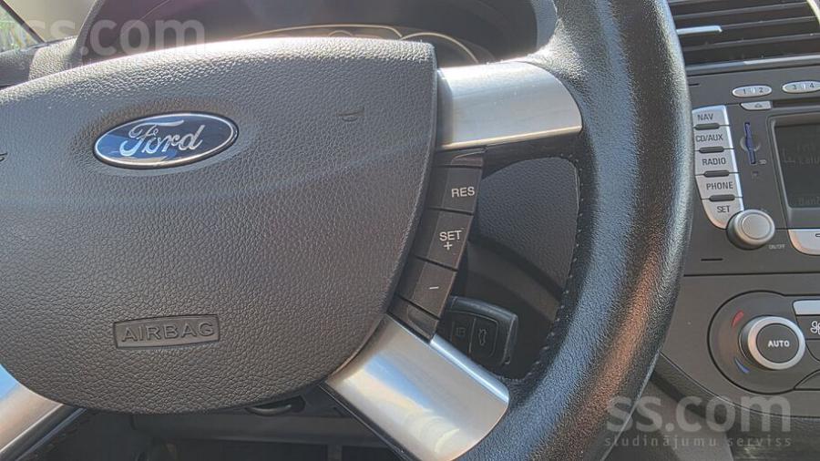 Grey Ford C-Max 2008 in Limbazi, with an engine capacity of 1.80 L and mileage of 208 thousand km for 3950 €, photo 16 on AUTOMOTO.COM.LV