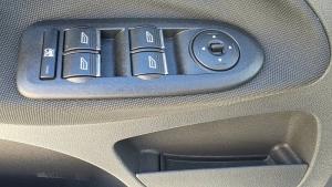 Grey Ford C-Max 2008 in Riga, with an engine capacity of 1.80 L and mileage of 208 thousand km for 3950 €, photo 11 on AUTOMOTO.COM.LV