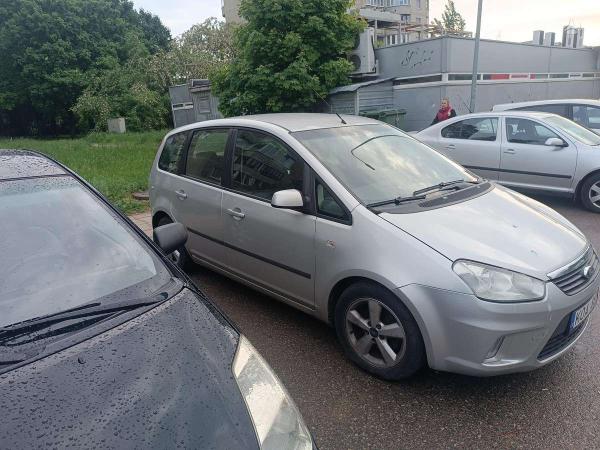 Grey Ford C-Max 2008 in Vilnius, with an engine capacity of 1.56 L and mileage of 331 thousand km for 1200 €, photo 3 on AUTOMOTO.COM.LV