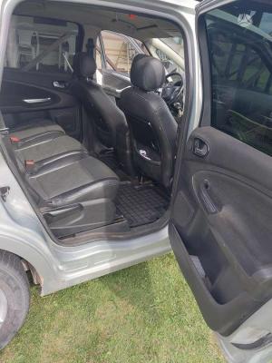 Grey Ford C-Max 2008 in Siauliai, with an engine capacity of 1.75 L and mileage of 343 thousand km for 1800 €, photo 6 on AUTOMOTO.COM.LV
