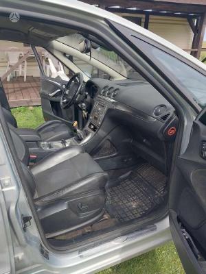 Grey Ford C-Max 2008 in Siauliai, with an engine capacity of 1.75 L and mileage of 343 thousand km for 1800 €, photo 7 on AUTOMOTO.COM.LV