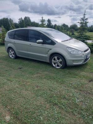 Grey Ford C-Max 2008 in Siauliai, with an engine capacity of 1.75 L and mileage of 343 thousand km for 1800 €, photo 10 on AUTOMOTO.COM.LV