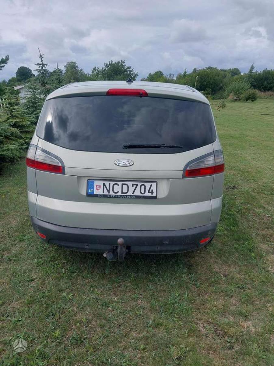 Grey Ford C-Max 2008 in Siauliai, with an engine capacity of 1.75 L and mileage of 343 thousand km for 1800 €, photo 12 on AUTOMOTO.COM.LV