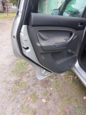 Grey Ford C-Max 2008 in Radviliskis, with an engine capacity of 1.80 L and mileage of 281 thousand km for 1150 €, photo 13 on AUTOMOTO.COM.LV