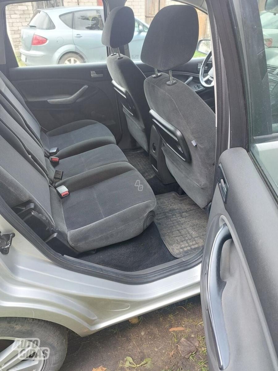 Grey Ford C-Max 2008 in Radviliskis, with an engine capacity of 1.80 L and mileage of 281 thousand km for 1150 €, photo 16 on AUTOMOTO.COM.LV