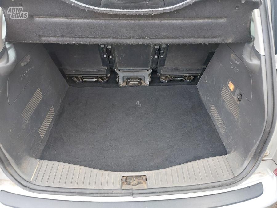 Grey Ford C-Max 2008 in Radviliskis, with an engine capacity of 1.80 L and mileage of 281 thousand km for 1150 €, photo 18 on AUTOMOTO.COM.LV