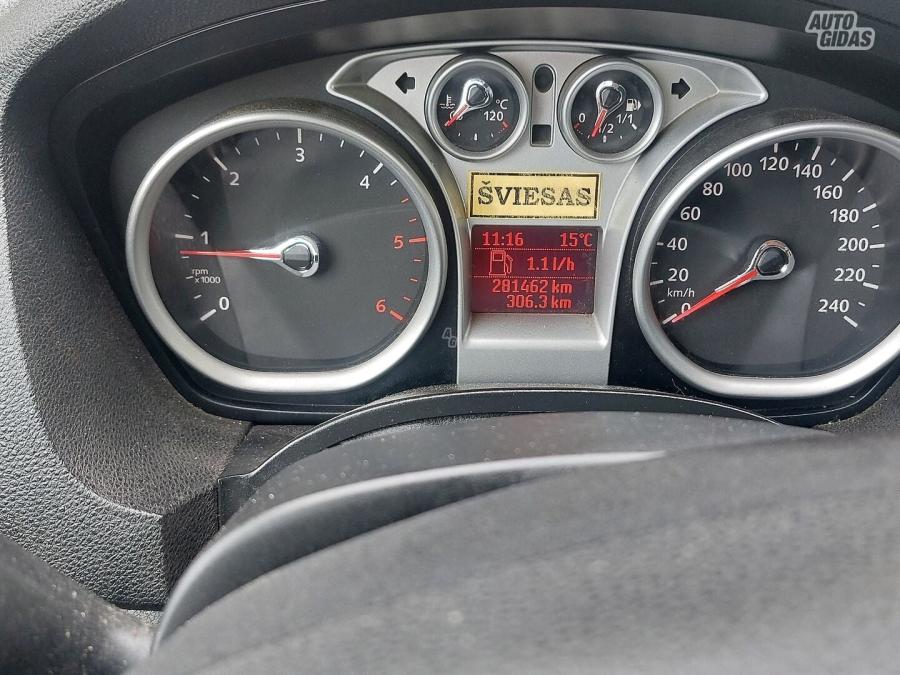 Grey Ford C-Max 2008 in Radviliskis, with an engine capacity of 1.80 L and mileage of 281 thousand km for 1150 €, photo 22 on AUTOMOTO.COM.LV