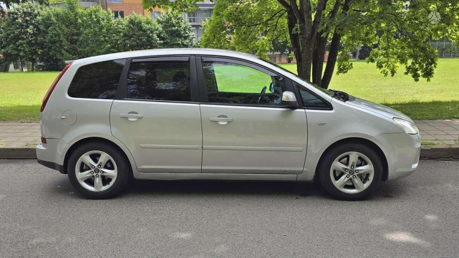 Grey Ford C-Max 2009 in Vilnius, with an engine capacity of 2.00 L and mileage of 337 thousand km for 2250 €, photo 6 on AUTOMOTO.COM.LV