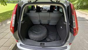 Grey Ford C-Max 2009 in Vilnius, with an engine capacity of 2.00 L and mileage of 337 thousand km for 2250 €, photo 11 on AUTOMOTO.COM.LV