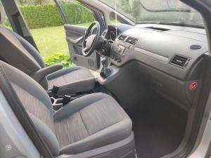 Pelēks Ford C-Max 2009 Pakruojis, ar dzinēja tilpumu 1.56 L un nobraukumu 174 tūkst. km par 2800 €, foto 15 vietnē AUTOMOTO.COM.LV