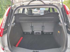 Pelēks Ford C-Max 2009 Pakruojis, ar dzinēja tilpumu 1.56 L un nobraukumu 174 tūkst. km par 2800 €, foto 17 vietnē AUTOMOTO.COM.LV
