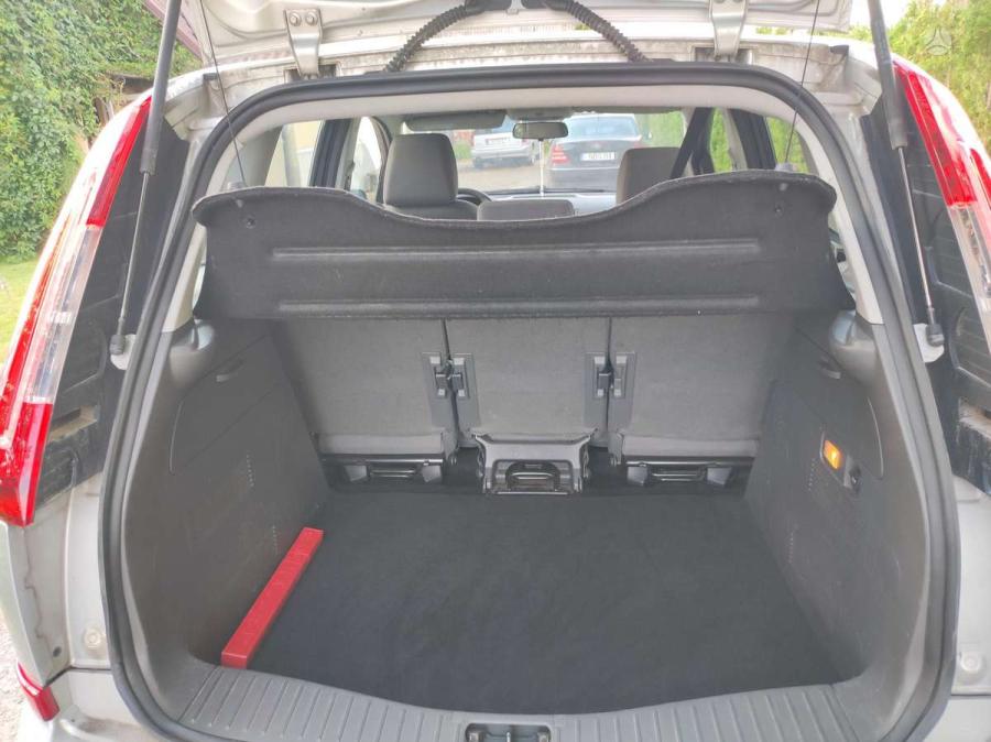 Pelēks Ford C-Max 2009 Pakruojis, ar dzinēja tilpumu 1.56 L un nobraukumu 174 tūkst. km par 2800 €, foto 17 vietnē AUTOMOTO.COM.LV