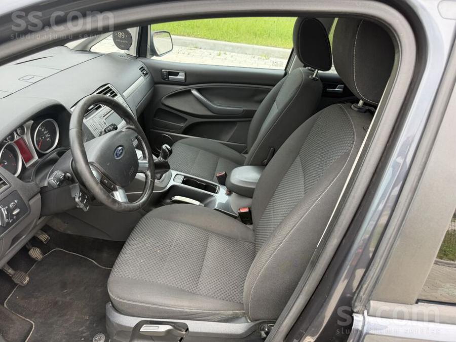 Pelēks Ford C-Max 2010 Jelgava, ar dzinēja tilpumu 1.80 L un nobraukumu 298 tūkst. km par 2600 €, foto 9 vietnē AUTOMOTO.COM.LV