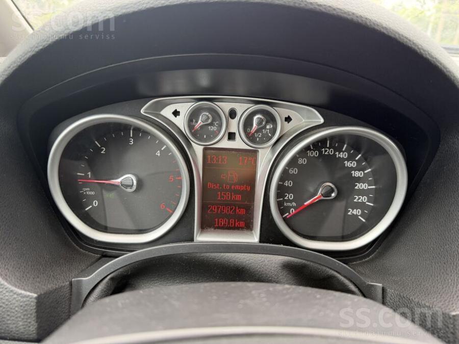 Pelēks Ford C-Max 2010 Jelgava, ar dzinēja tilpumu 1.80 L un nobraukumu 298 tūkst. km par 2600 €, foto 15 vietnē AUTOMOTO.COM.LV