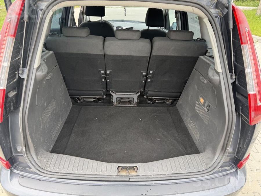 Pelēks Ford C-Max 2010 Jelgava, ar dzinēja tilpumu 1.80 L un nobraukumu 298 tūkst. km par 2600 €, foto 16 vietnē AUTOMOTO.COM.LV