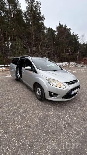 Pelēks Ford C-Max 2011 Rīga, ar dzinēja tilpumu 1.60 L un nobraukumu 260 tūkst. km par 3200 €, foto 3 vietnē AUTOMOTO.COM.LV