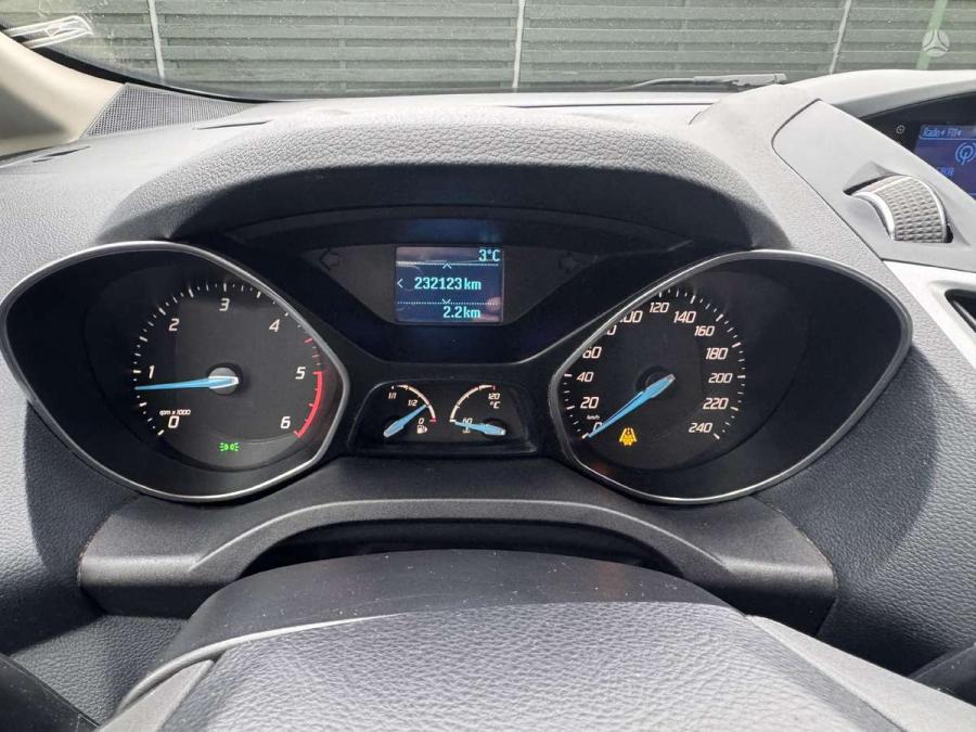 Grey Ford C-Max 2011 in Rokiskis, with an engine capacity of 1.56 L and mileage of 232 thousand km for 2650 €, photo 9 on AUTOMOTO.COM.LV