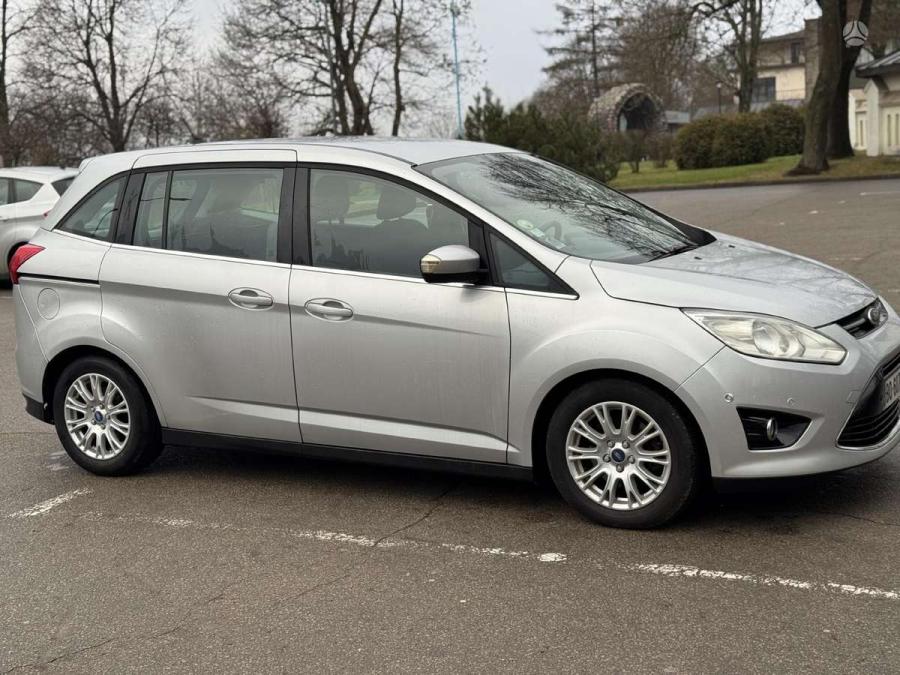 Pelēks Ford C-Max 2011 Tauragė, ar dzinēja tilpumu 1.56 L un nobraukumu 185 tūkst. km par 3400 €, foto 4 vietnē AUTOMOTO.COM.LV