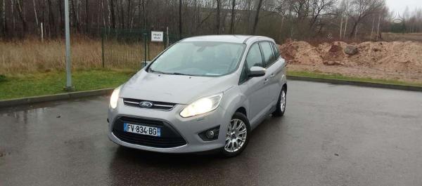 Grey Ford C-Max 2011 in Utena, with an engine capacity of 1.56 L and mileage of 301 thousand km for 3200 €, photo 1 on AUTOMOTO.COM.LV
