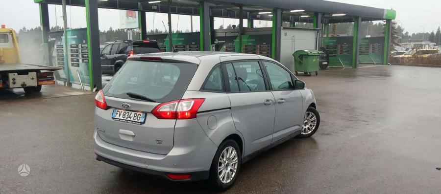 Pelēks Ford C-Max 2011 Utena, ar dzinēja tilpumu 1.56 L un nobraukumu 301 tūkst. km par 3200 €, foto 3 vietnē AUTOMOTO.COM.LV