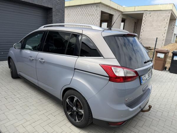 Grey Ford C-Max 2011 in Vilnius, with an engine capacity of 1.60 L and mileage of 294 thousand km for 2800 €, photo 2 on AUTOMOTO.COM.LV