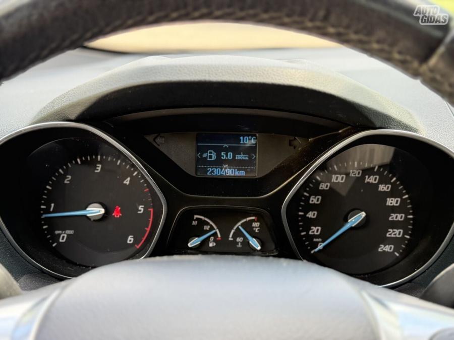 Grey Ford C-Max 2011 in Panevezys, with an engine capacity of 1.60 L and mileage of 230 thousand km for 2200 €, photo 14 on AUTOMOTO.COM.LV