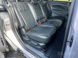 Grey Ford C-Max 2011 in Cesis, with an engine capacity of 1.60 L and mileage of 157 thousand km for 4450 €, photo 8 on AUTOMOTO.COM.LV